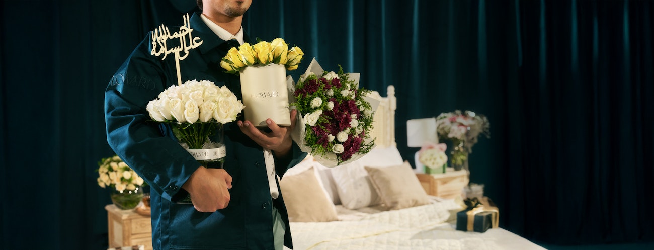 Online Flowers & Gifts Delivery in Kuwait | Floward | Same-Day Flowers ...