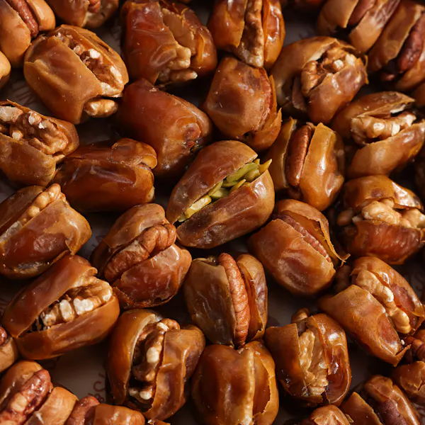 Buy and send Nuts and More Mix Dates Ramadan Niqsa Gold Tray gift ...