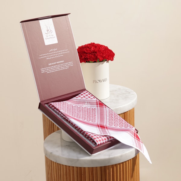Buy and send Dar Al Hay Red Shemagh | Charming Flowers Box gift Online ...