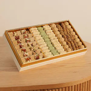 Buy and send Nagwa The Gold Collection Medium Sweets Box gift Online in ...