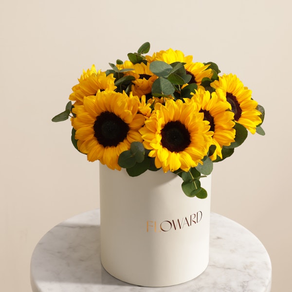 Buy and send Mirwad Signature Perfume | Memorable Gesture Flowers Box ...