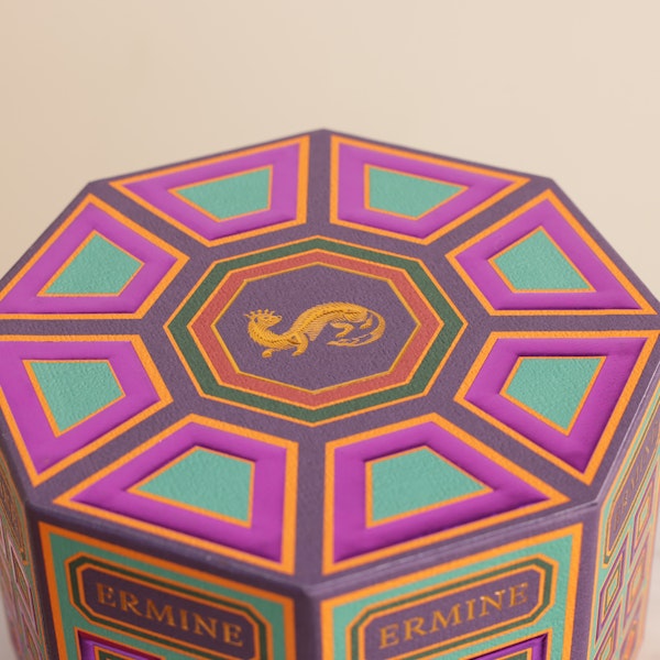 Buy and send Ermine Chocolate Bites Box gift Online in Riyadh | Floward ...