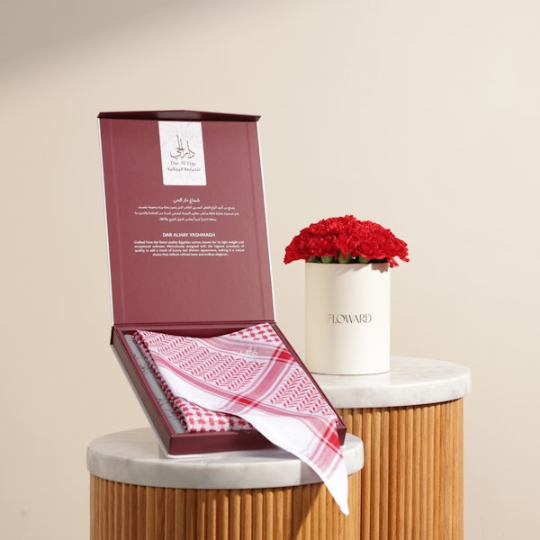 Buy and send Dar Al Hay Red Shemagh | Charming Flowers Box gift Online ...