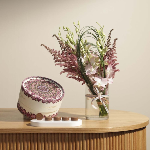 Buy and send Hanoverian Chocolate Box | Happiness Blooms gift Online in ...