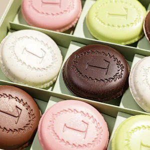 Buy and send Ladurée Eugénie Large Gift Box gift Online in Riyadh ...