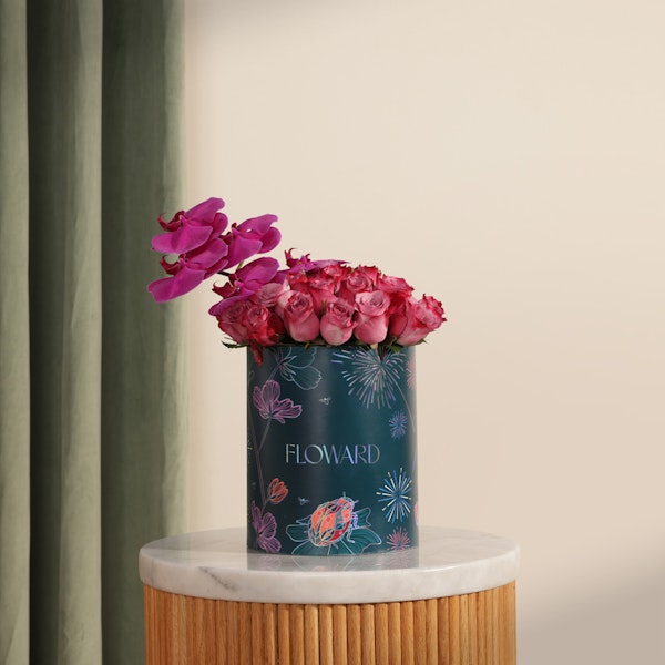 Buy and send New Year's Purple Flowers Box | 30 Flowers gift Online in ...