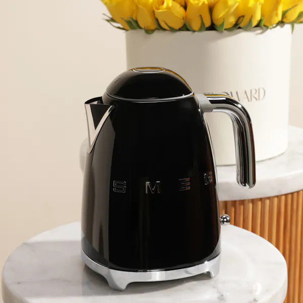 Buy and send Smeg Retro Style Electric Black Kettle | Classic Beauty ...